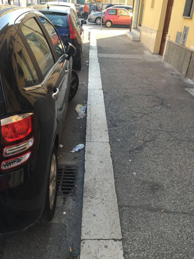 Via Mascilongo e via Perrotta: "Strade sporche, siamo costretti a ...
