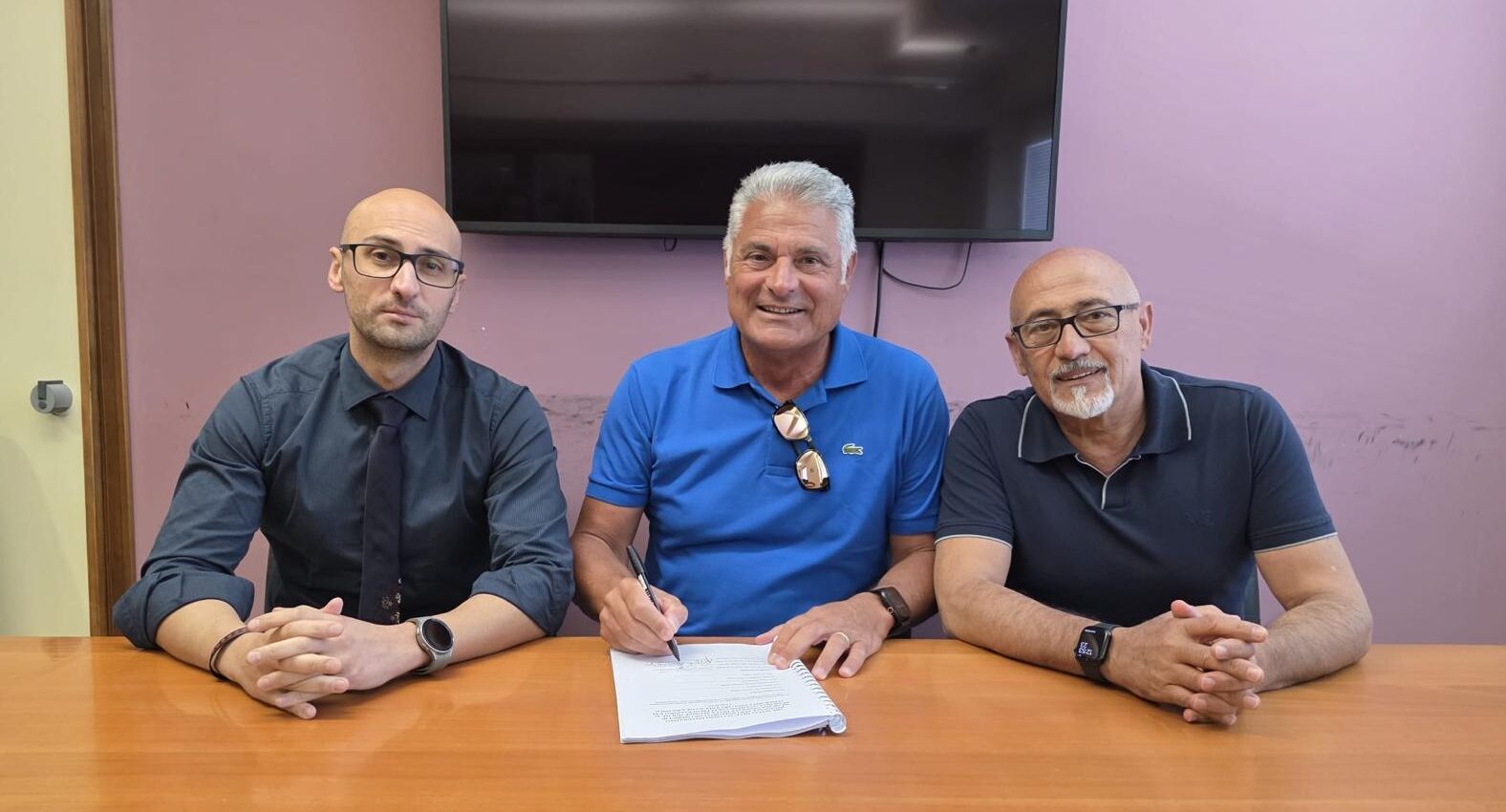 Funkytown gore video ririko opened the entrance and had the