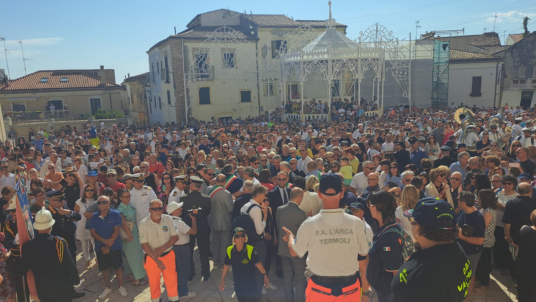 "Una grande famiglia devota": l'abbraccio di Termoli al suo Patrono ...